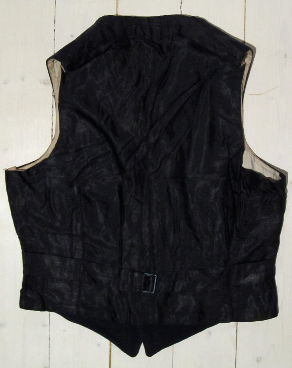 Navy blue vadmal vest from the Navy, used condition - Floby Överskottslager